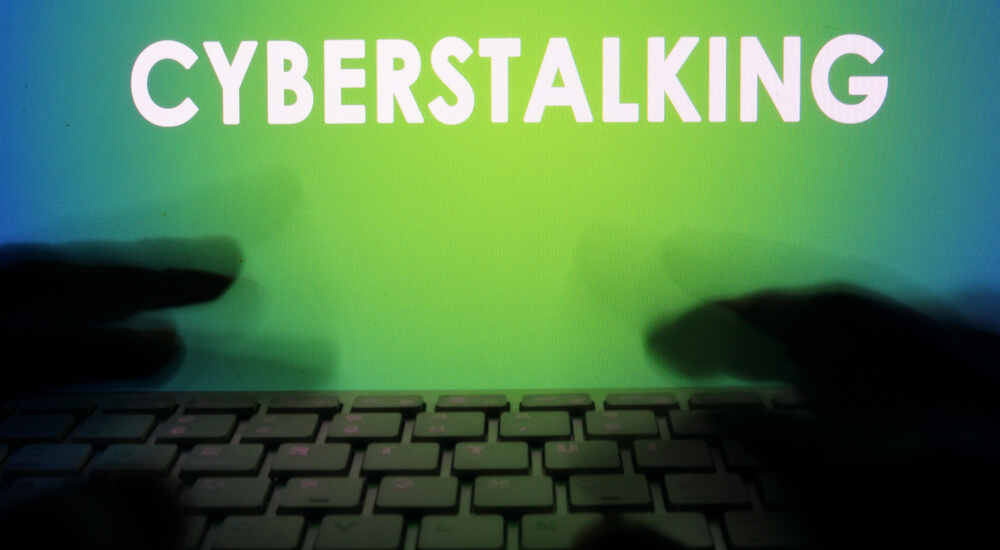 CYBERSTALKING | KAYROSS PSIKOLOGI